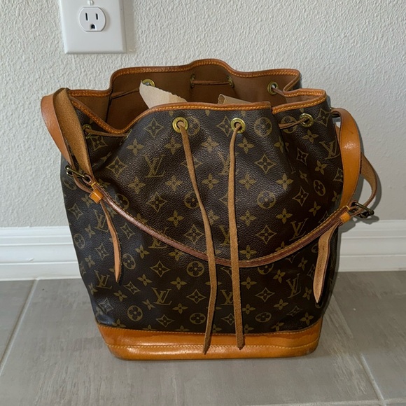 Louis Vuitton | Bags | Louis Vuitton Vintage Neo Bucket Bag | Poshmark